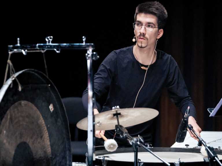 Luis Azcona – Hermann Haake Stiftung